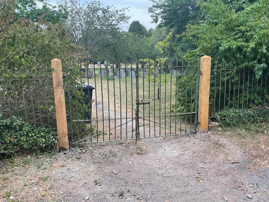 New oak gate posts for The Church of All Saints at West Lavington ...