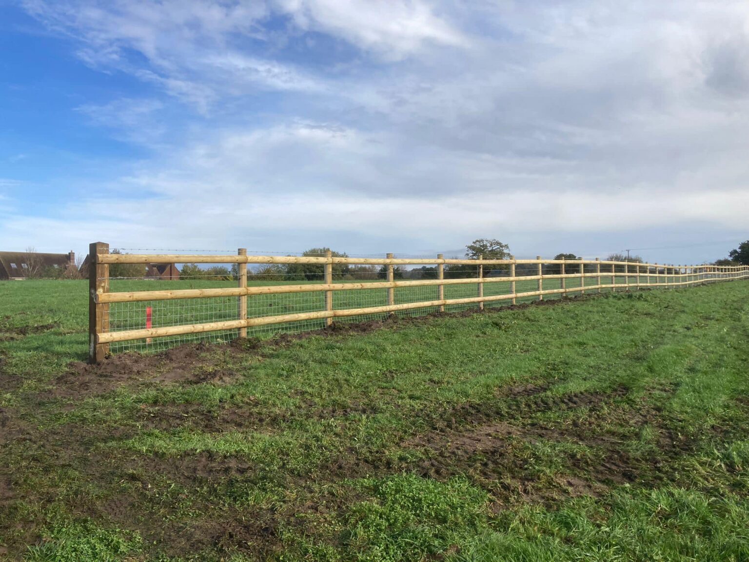 200m of post and 3-rail fence with netting - Conservation Contractors